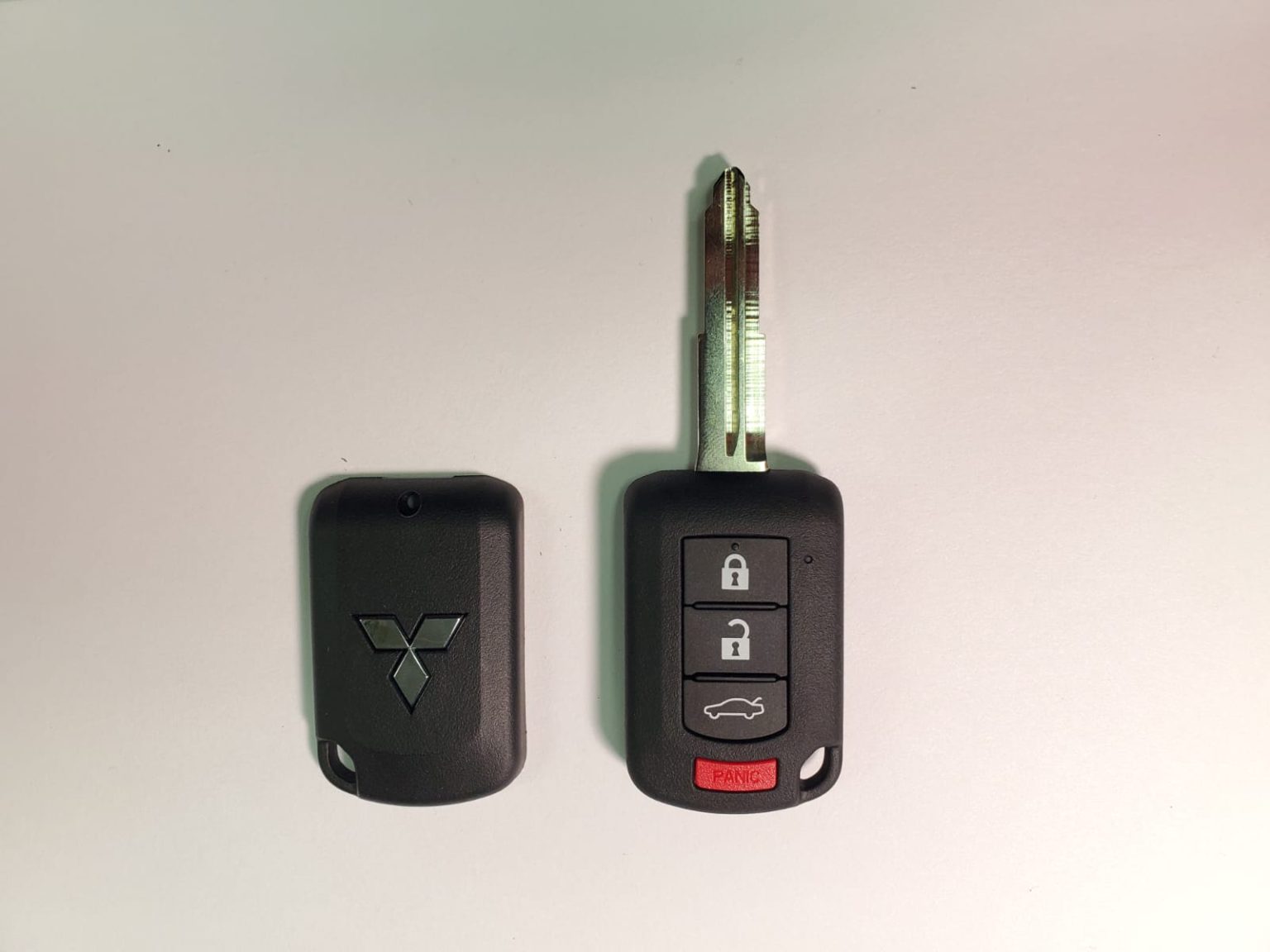 Mitsubishi Outlander Key Replacement - What To Do, Costs & More